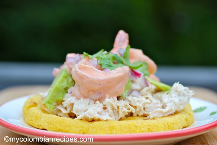 Arepa con Atún y Camarones (Arepa with Tuna and Shrimp) | My Colombian ...