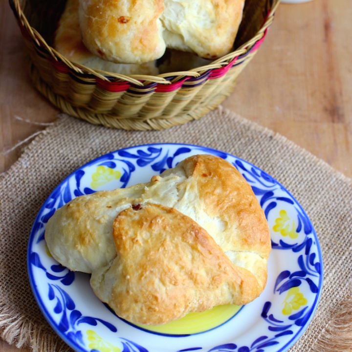 Mogolla Chicharrona (Crispy Pork Belly Stuffed Bread) - My Colombian ...